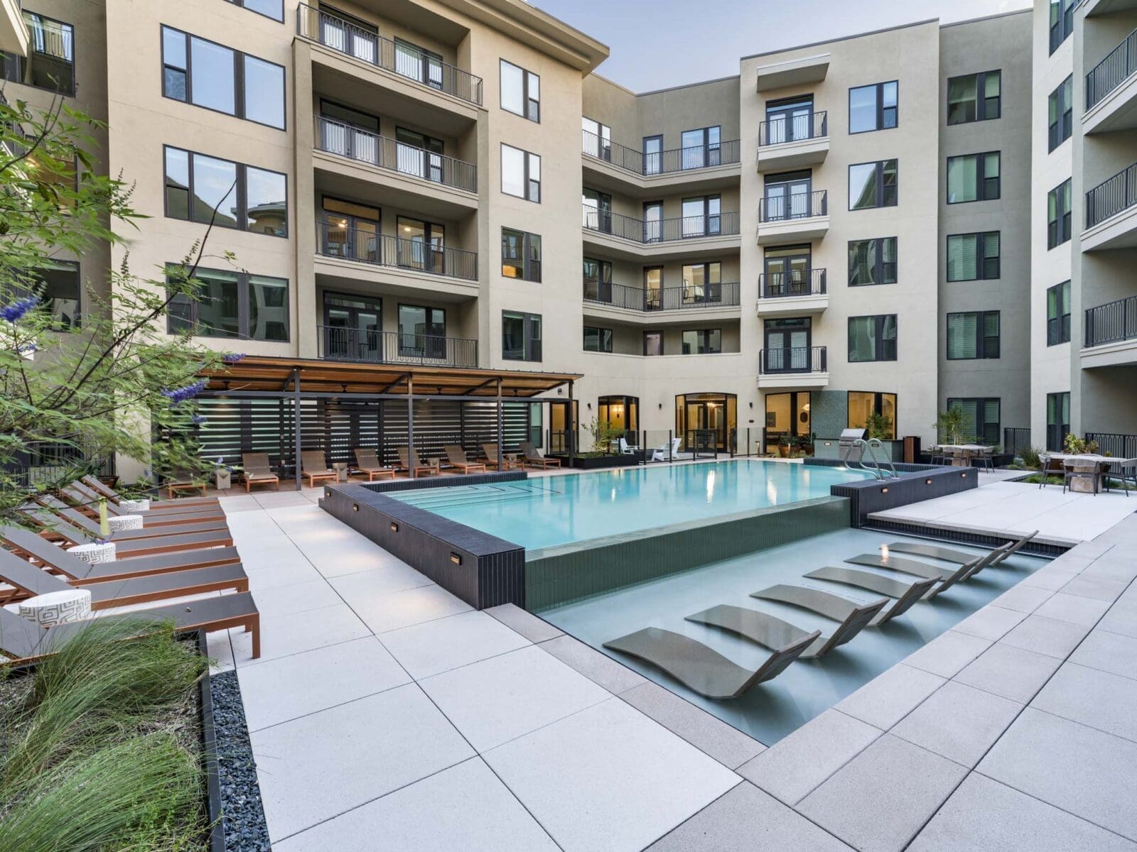 Modera Trailhead Apartments | Mill Creek Residential